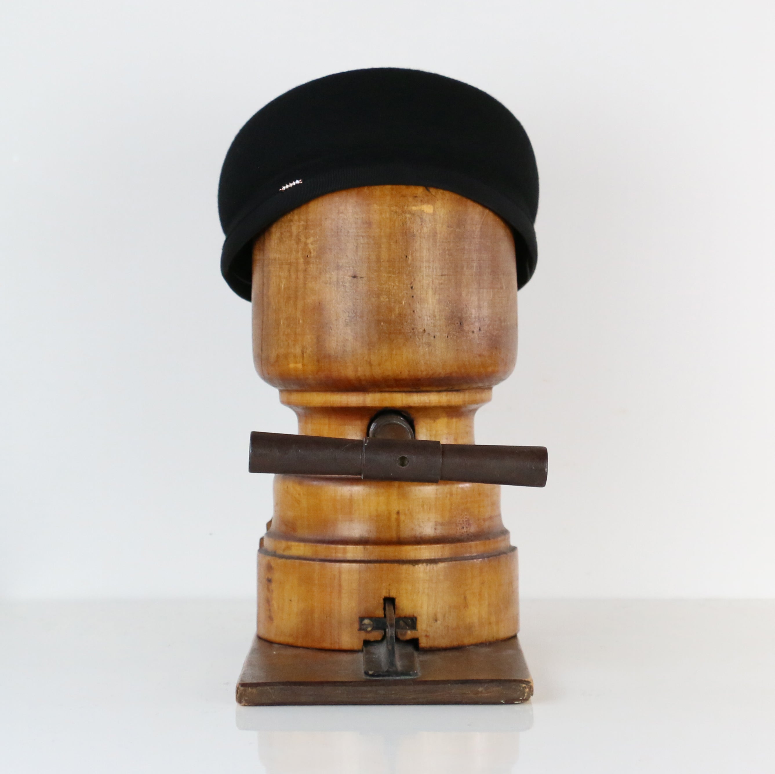 Béret Toque Reine feutre Noir – Odèle Paris